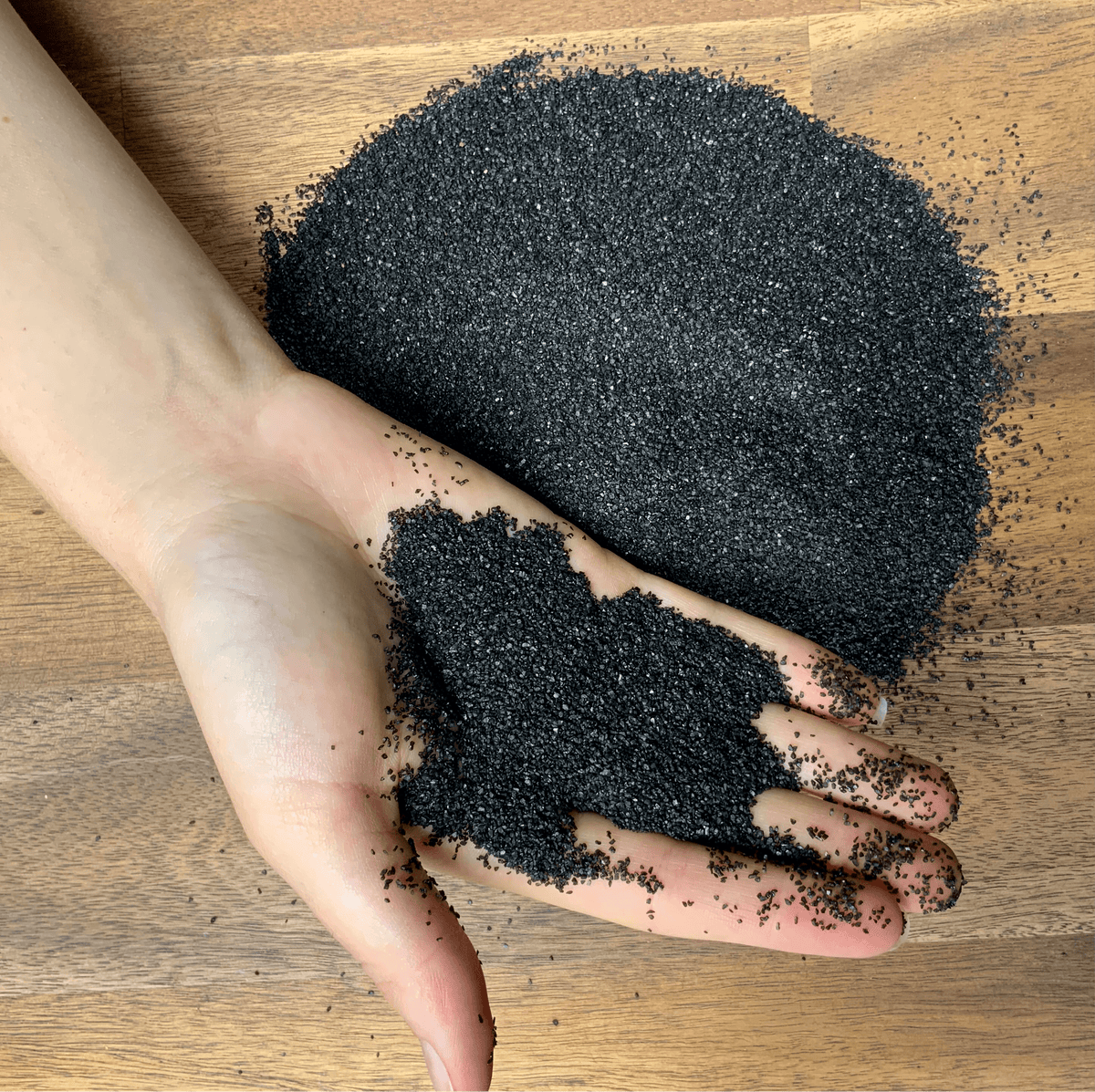 Komodo CaCo³ Reptile Sand Black 4kg - Reptile Sand – Reptile Realm